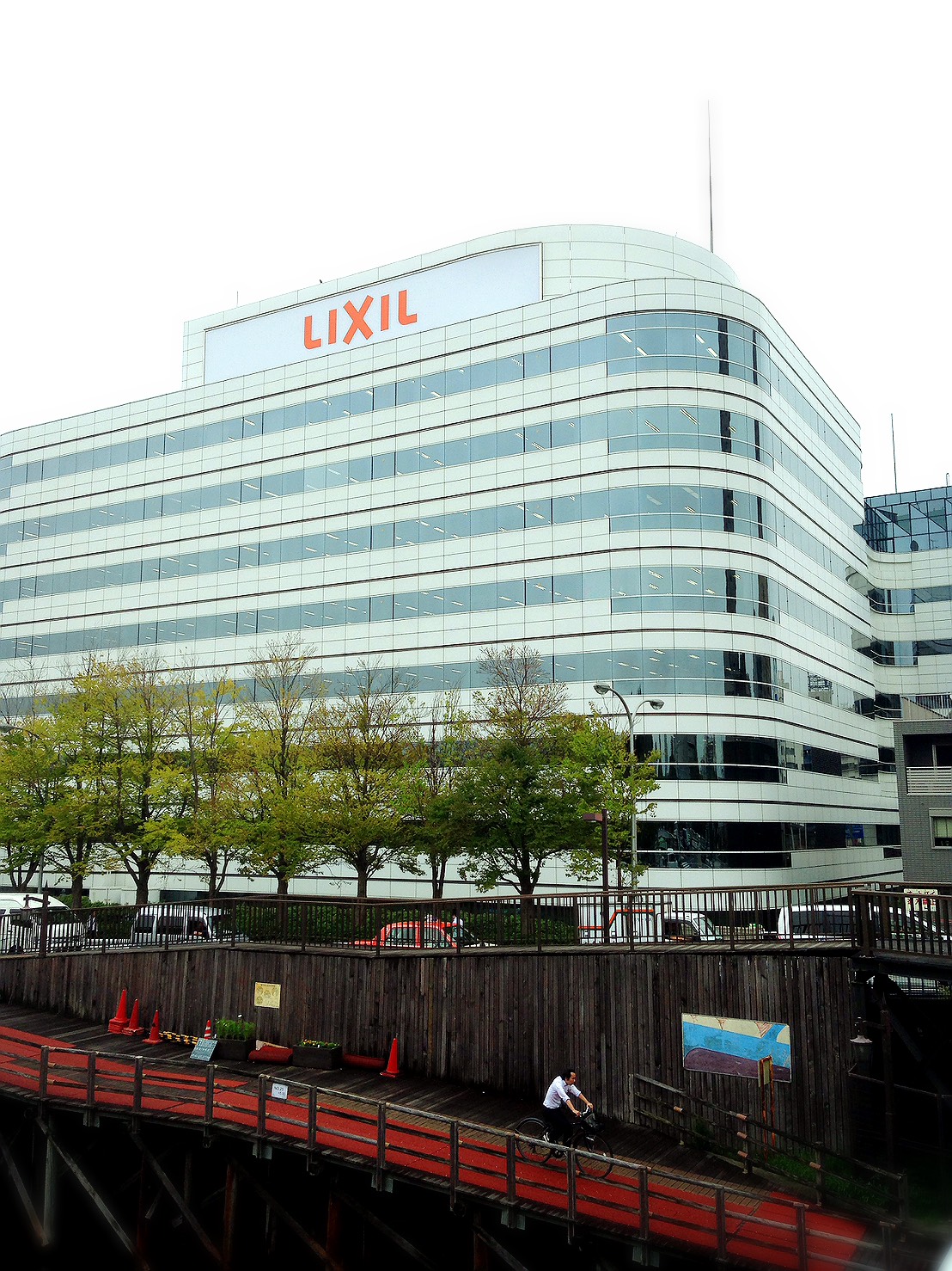 LIXIL | 相模原近郊と藤沢近郊の戸建てリフォームと庭の工事はIeNiwa工房